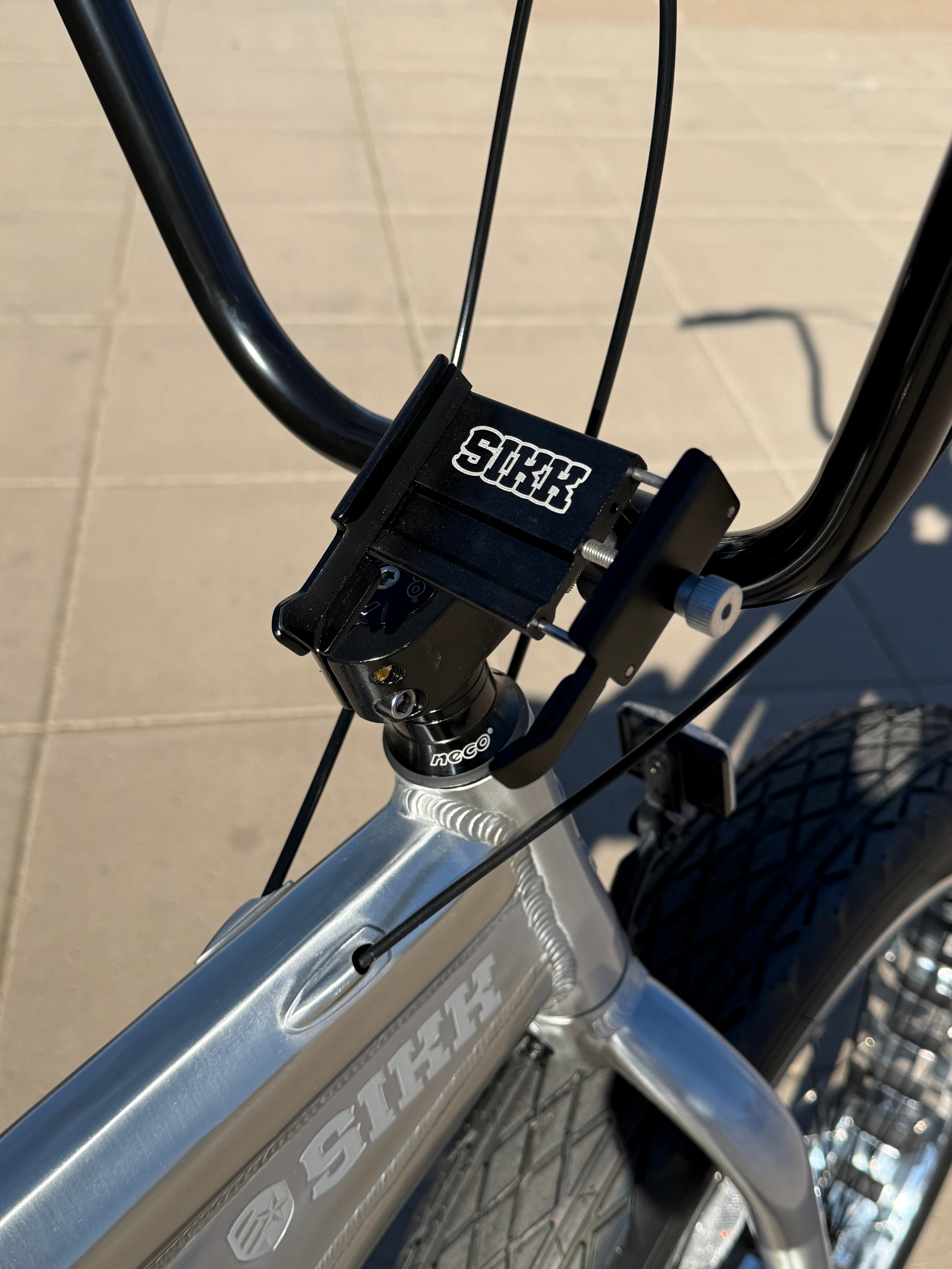 **NEW** SIKK Alloy Phone Clamp – SIKK BICYCLES